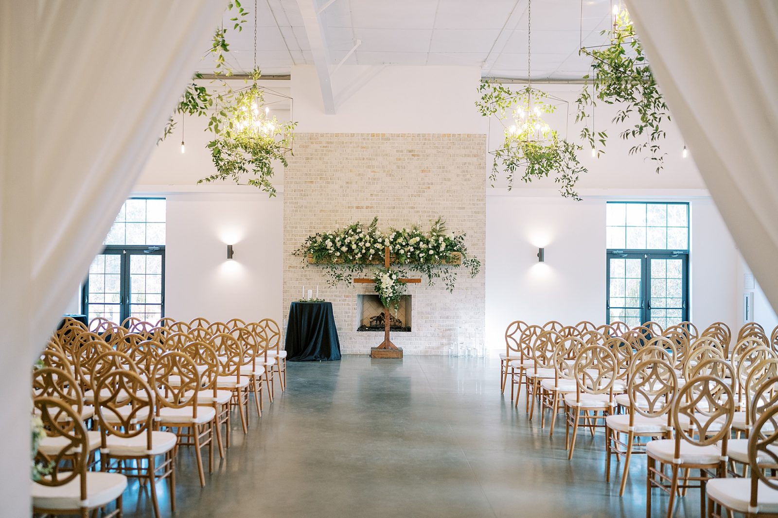 A Wedding at The Maxwell, Raleigh | Austin + Brooke - Alexandra ...